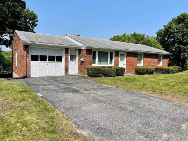 41 Nathaniel St, Torrington, CT 06790