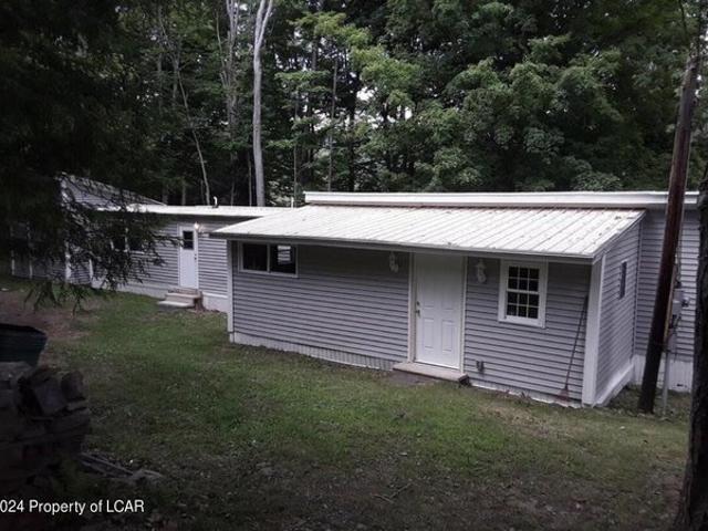 41 Northview Ave, Harveys Lake, PA 18618