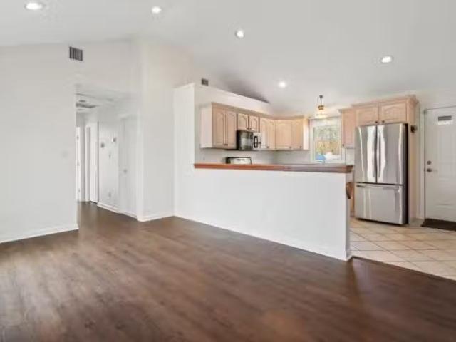 41 Pilgrim Path, Huntington, NY 11743