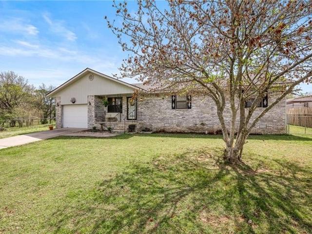 41 Pittman St, Farmington, AR 72730