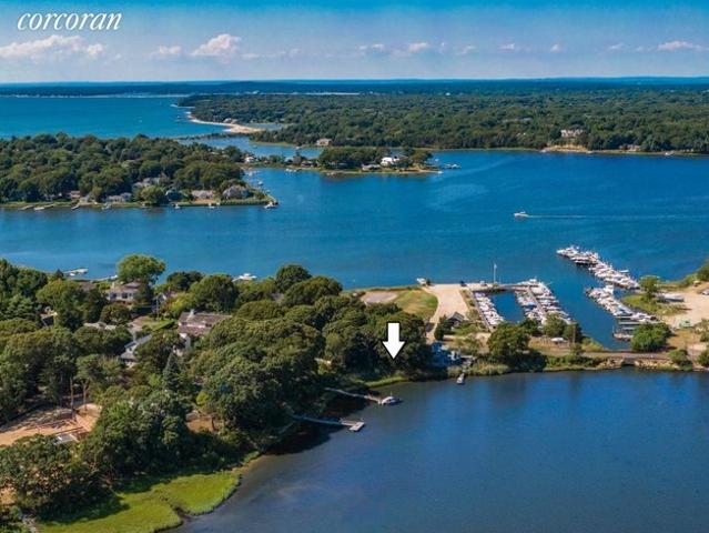 41 Redwood Rd, Sag Harbor, NY 11963