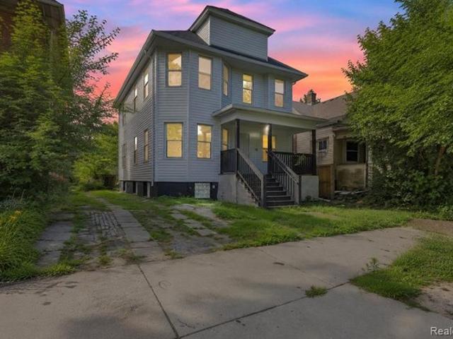 41 Richton St, Highland Park, MI 48203