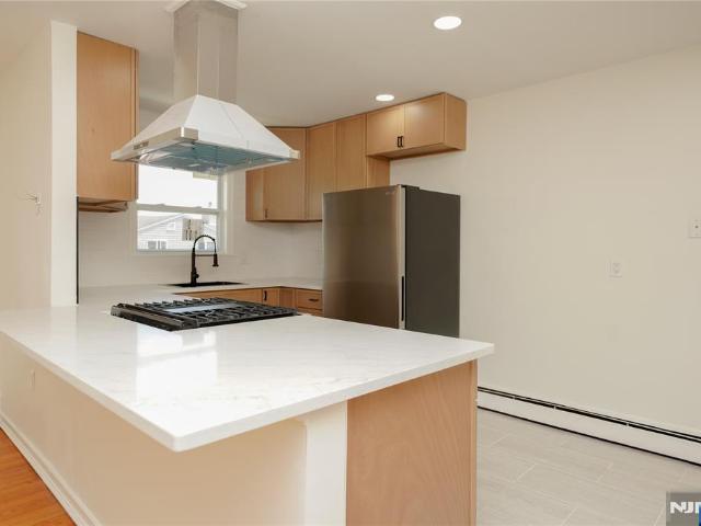 41 River Edge Road # 2L