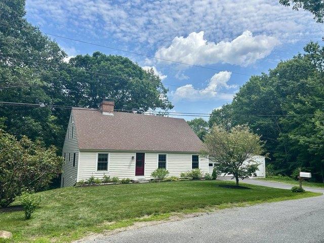 41 Roberts Rd, Hopkinton, NH 03229