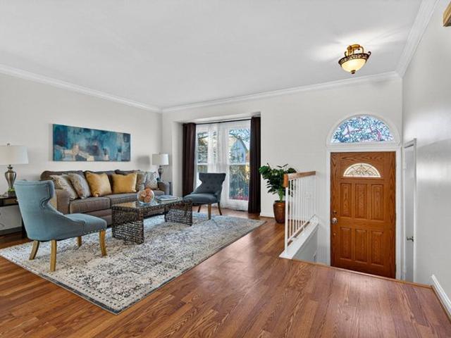 41 Scarlet Sage Ct, Burtonsville, MD 20866