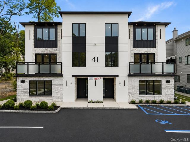 41 Saddle River Road 111