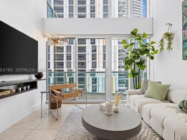 41 SE 5th St Apt 510, Miami, FL 33131