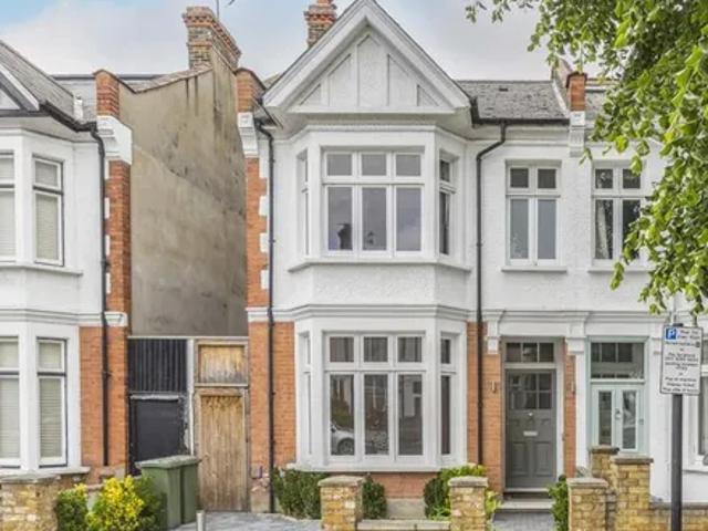 41 Sedgeford Road, London, W12 0NA, United Kingdom | 4 bed house for rent #140655035 | Rentberry