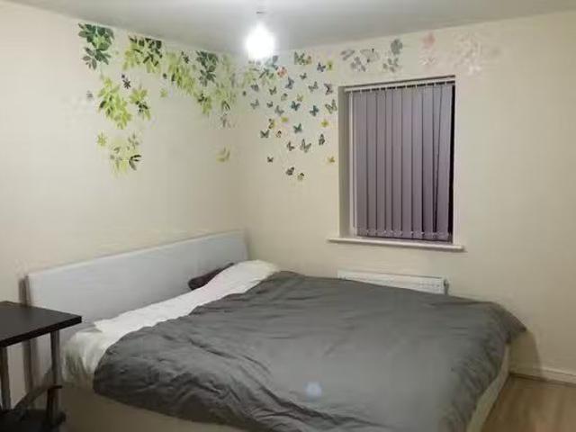 41 Shropshire Drive 4 bedrooms 3 bathrooms