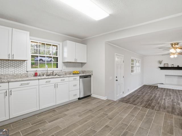 41 Summit Drive SE