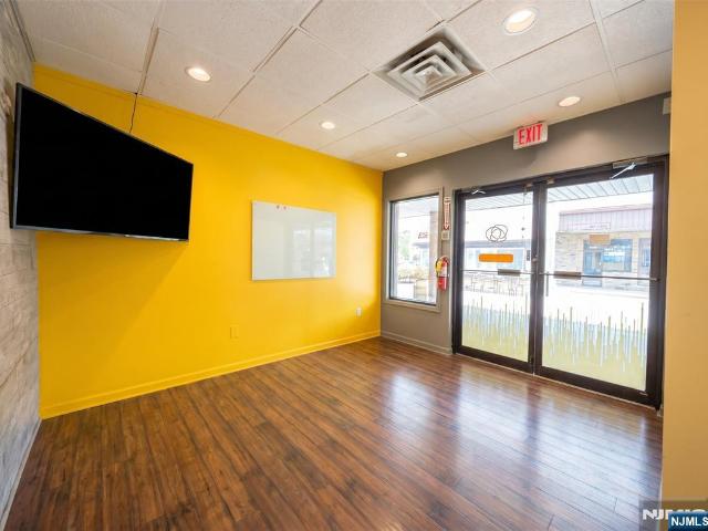 41 Sylvan Avenue # 4