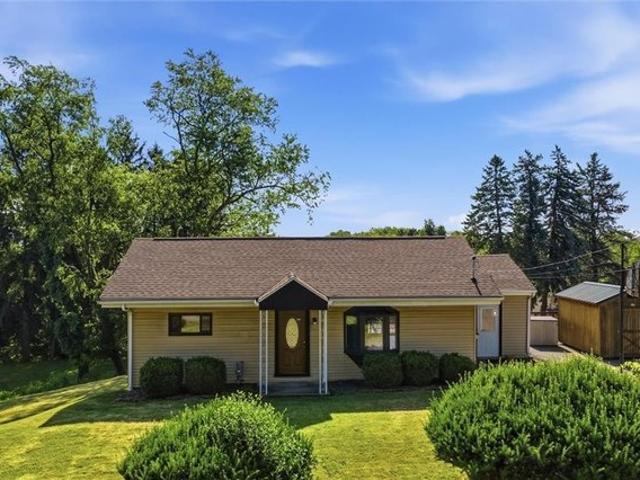 41R Kenridge Dr, McKees Rocks, PA 15136