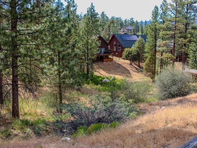 42048 Division Dr, Big Bear Lake, CA 92315