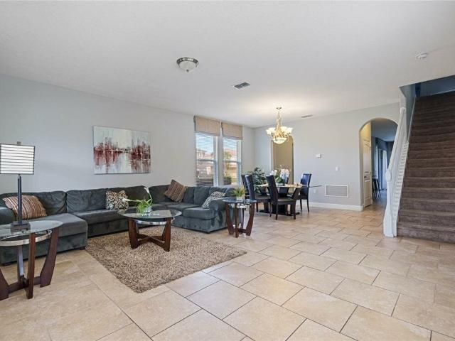 4204 Oakview Drive, Davenport, US, FL