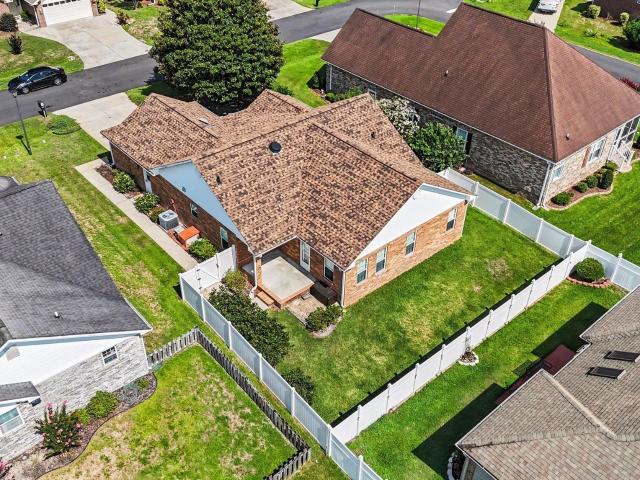 4204 Ravenwood Dr