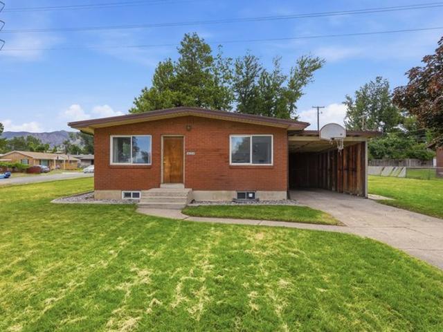 4204 S Adams E, South Ogden, UT 84403