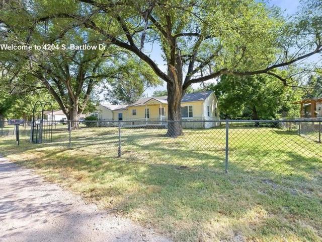 4204 S Bartlow Dr, Wichita, KS 67217