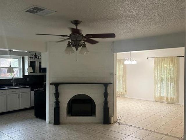 4204 Transcontinental Drive