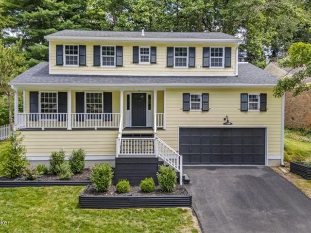 4205 Machupe Dr, Louisville, KY 40241