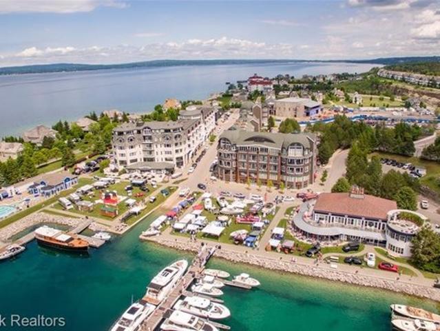 4205 Main St Unit 37, Bay Harbor, MI 49770