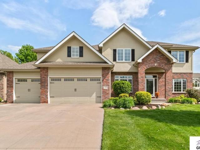 4205 N 195th St, Elkhorn, NE 68022