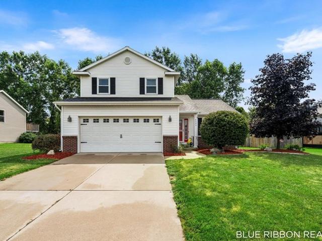 4205 Homestead Dr, Wayland, MI 49348