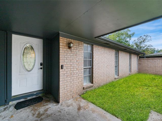 4205 Lariat Drive