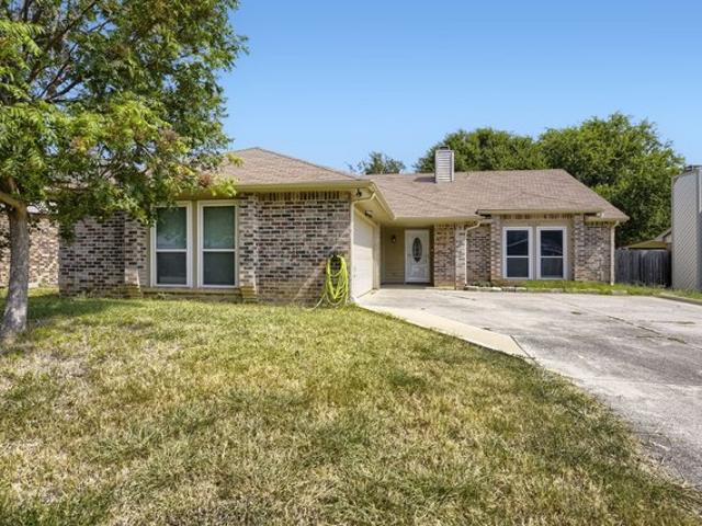 4205 Staghorn Cir S, Fort Worth, TX 76137