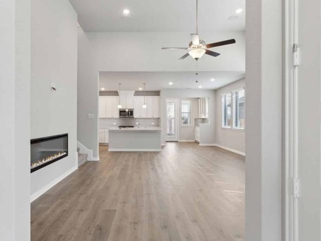 4205 Valley Mills Dr, Crandall, TX 75114