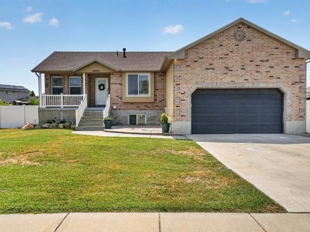 4205 W 5850 S, Roy, UT 84067