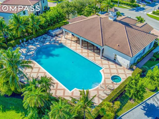 4206 Napoli Lake Dr, Riviera Beach, FL