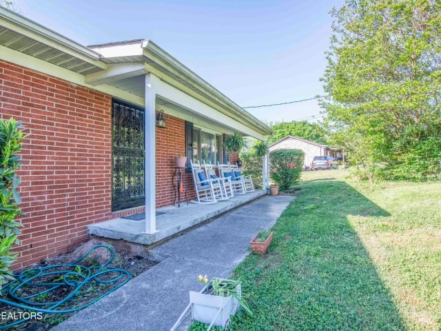 4206 NE Shangri La Drive