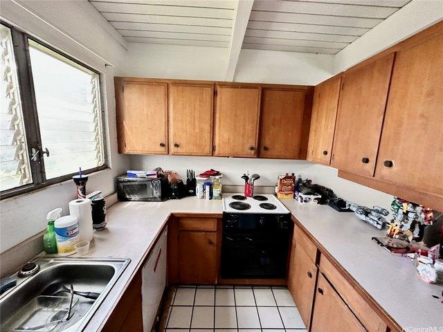 4206 Keanu St Apt 3, Honolulu, HI 96816