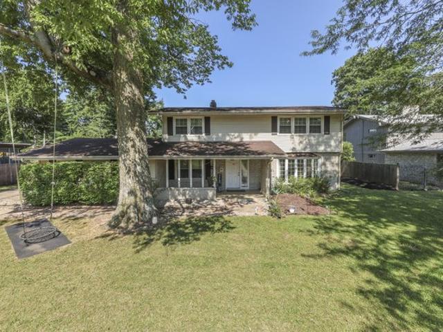 4206 Ridgeway Ave, Columbus, IN 47203