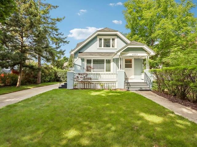 4207 N Murray Ave, Shorewood, WI 53211