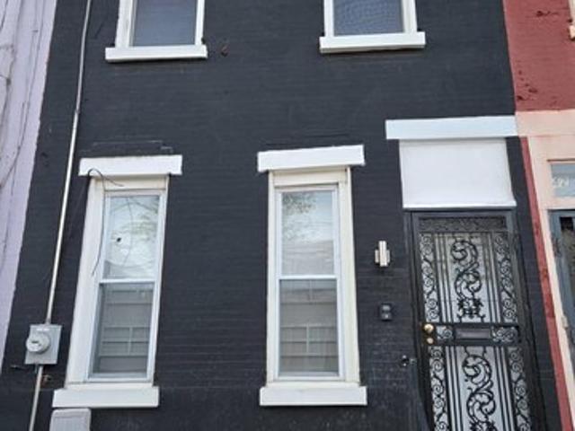 4207 Aspen St, Philadelphia, PA 19104