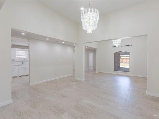 4207 San Daniel Street