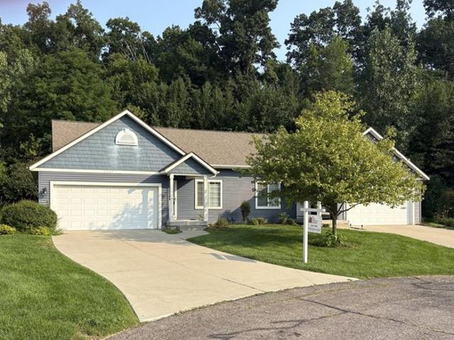 4207 Sand Valley Dr NE Unit 9, Rockford, MI 49341