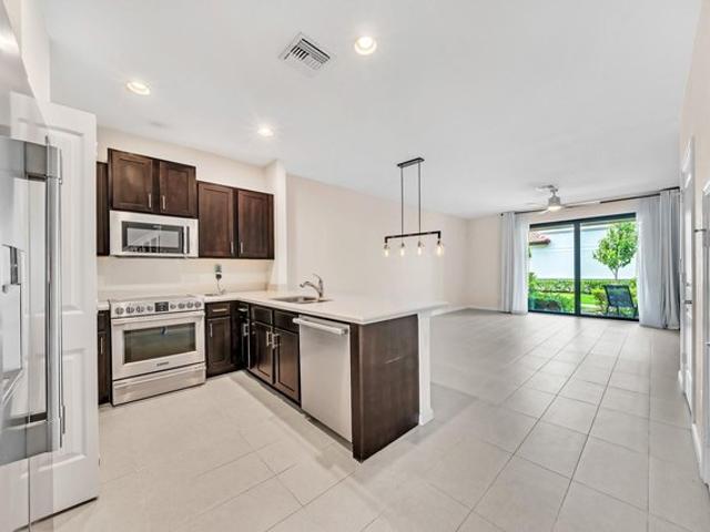 4208 N Dixie Hwy Unit 25, Oakland Park, FL 33334