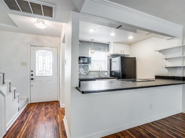 4208 Bowser Avenue # I