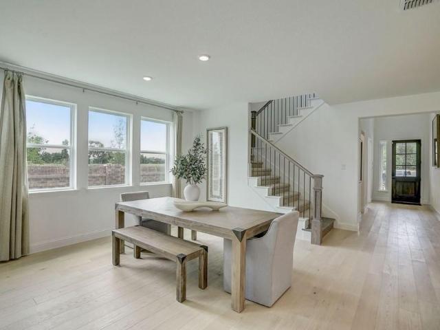 4208 Cleburne Lane