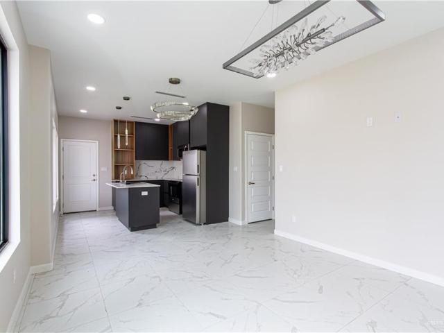 4208 Hummingbird Avenue 66