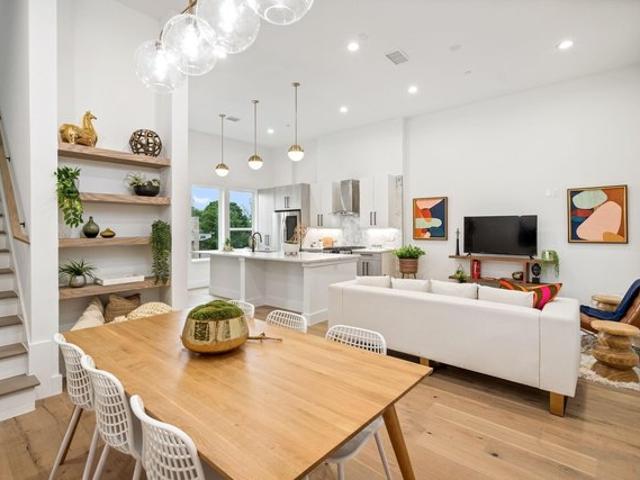 4208 Live Oak St Unit 105, Dallas, TX 75204