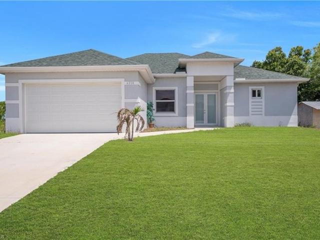 4208 28th St SW, Lehigh Acres, FL 33976