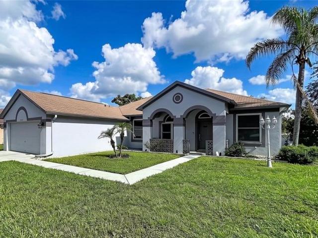 4209 Amber Ridge Ln, Valrico, FL 33594