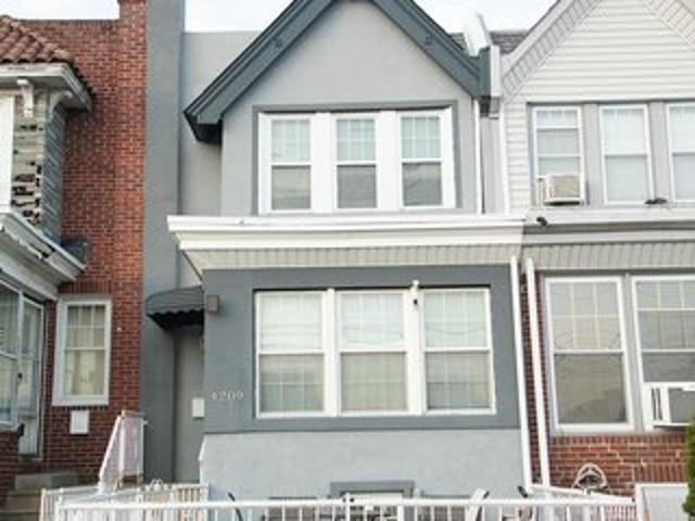 4209 Benner St, Philadelphia, PA 19135