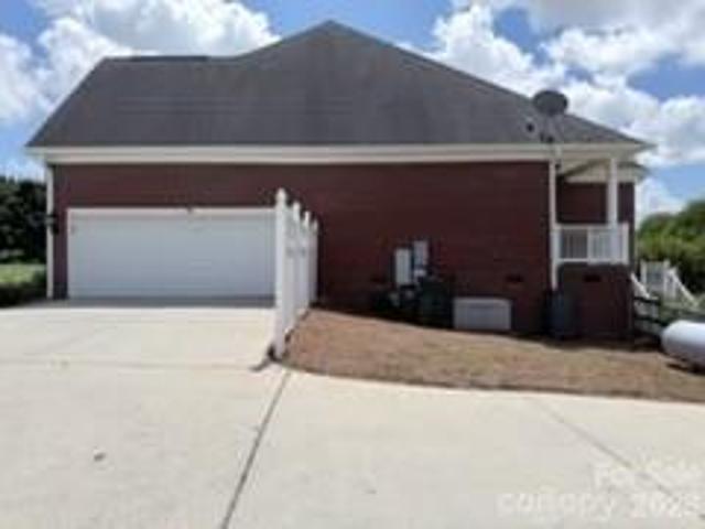 4209 Cheshire Glen Drive
