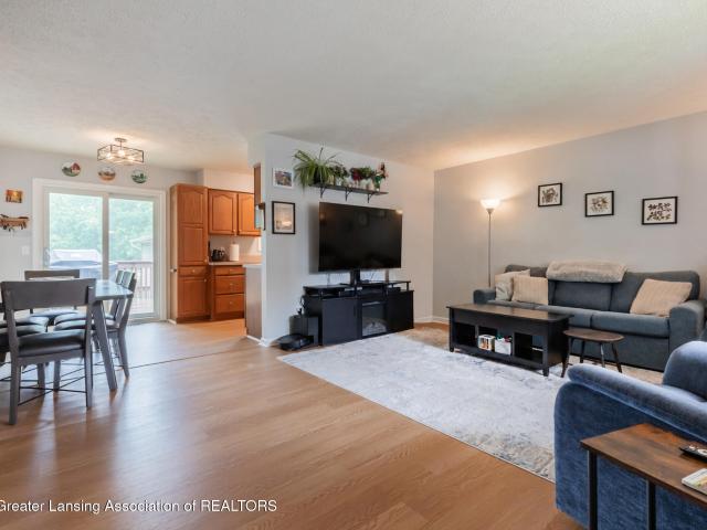 4209 Chickory Lane
