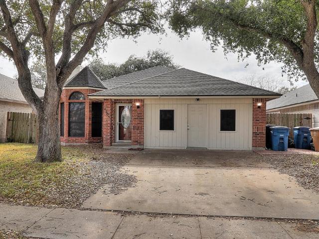 4209 Holly Ridge Dr, 3 beds, 3 full baths
