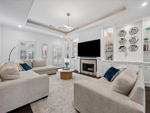 4209 Sunset Blvd, West University Place, TX 77005 | MLS #69341 | Compass